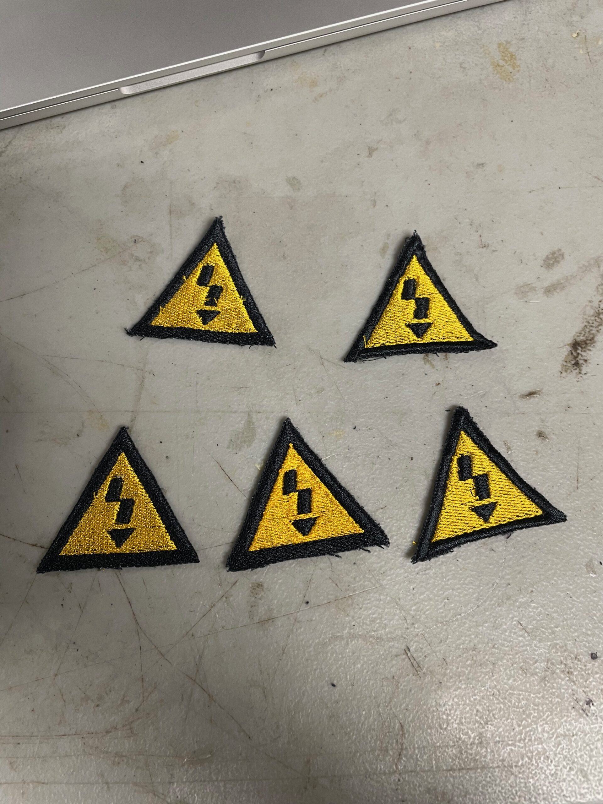 How to use the embroidery machine – CRASH Space